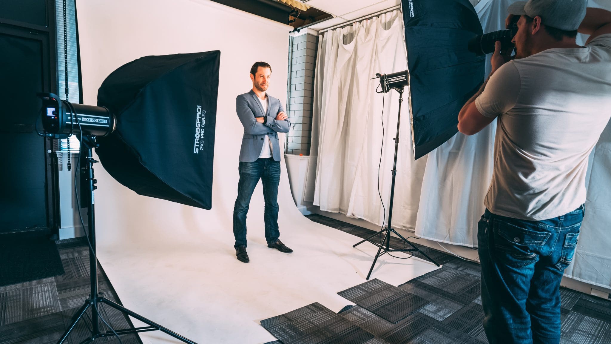 How to Prepare for a Headshot Photo Session | Hiilite Kelowna Photography